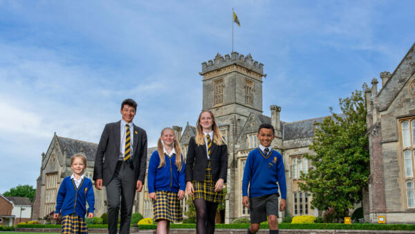 Boarding Schools UK: Guide to British Boarding Schools - Anglo Education